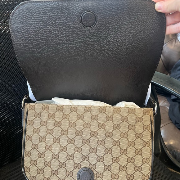 Gucci | Bags | Gucci Gg Canvas Flap Messenger Bag Style 44972 10 ...